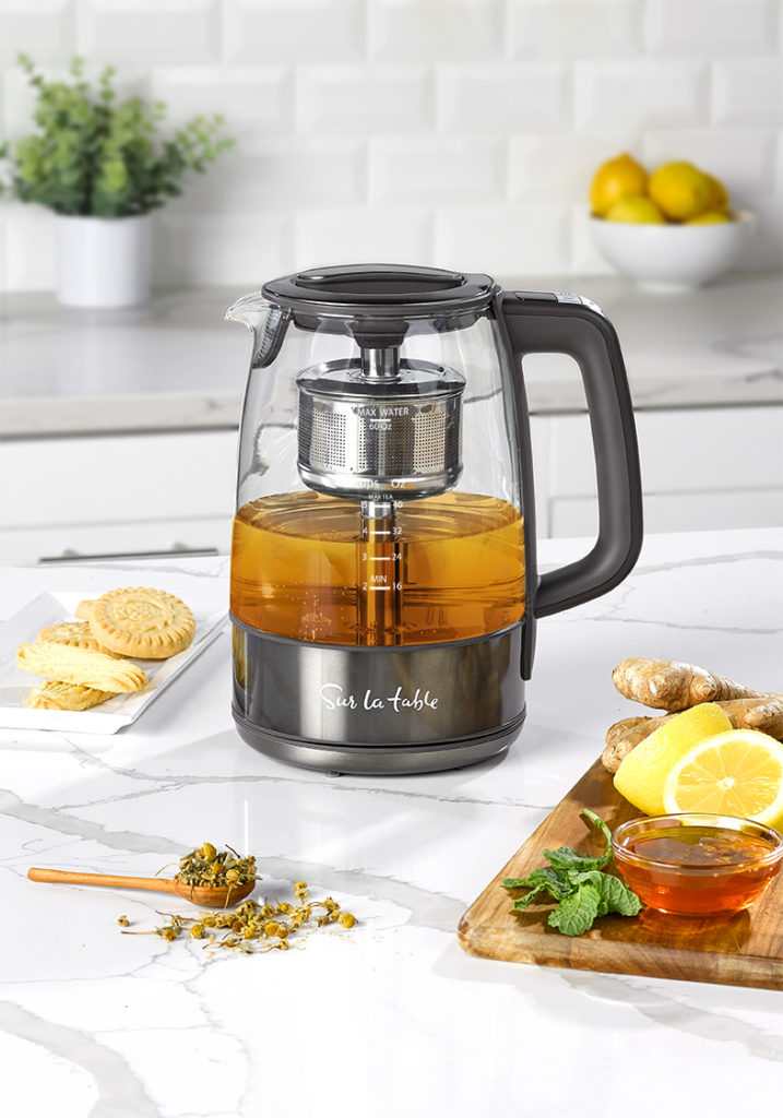 Digital Kettle with Auto Infuser – 60 oz – Sur la Table